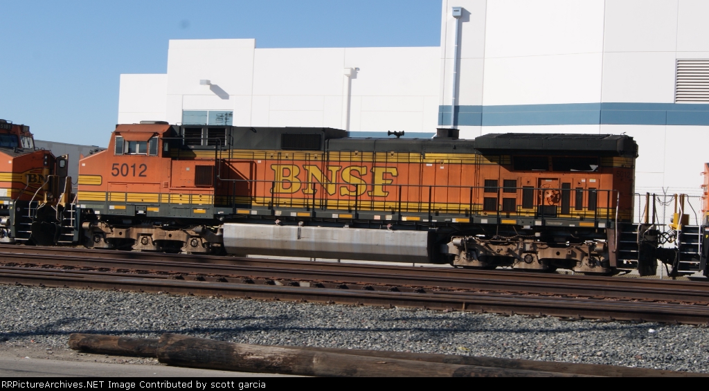 BNSF 5012